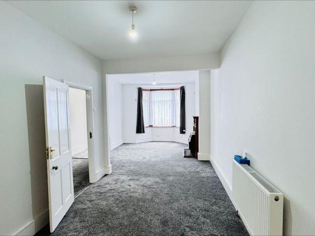 3 Bed Terraced House, Sherrard Road, E7