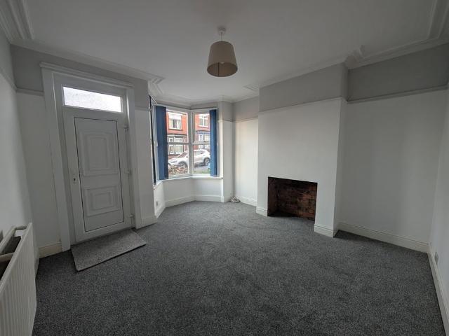 3 Bed Terraced House, Spring House Road, S10
