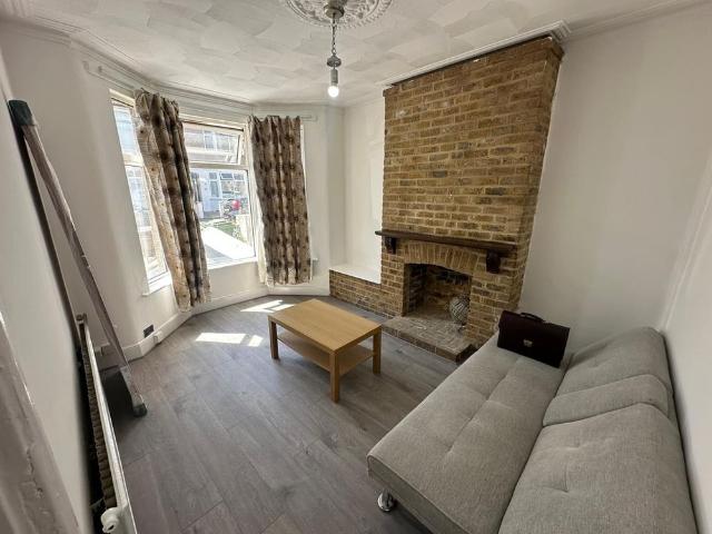 3 Bed Terraced House, St. Awdrys Road, IG11