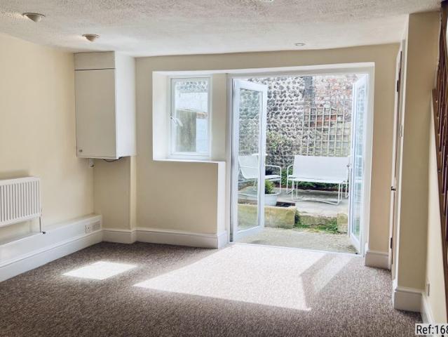 3 bed Terraced in Tichborne Street, Brighton, BN1 1UR