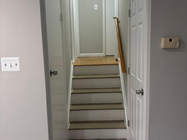 3 Bed to 2 Bath Top level home for rent