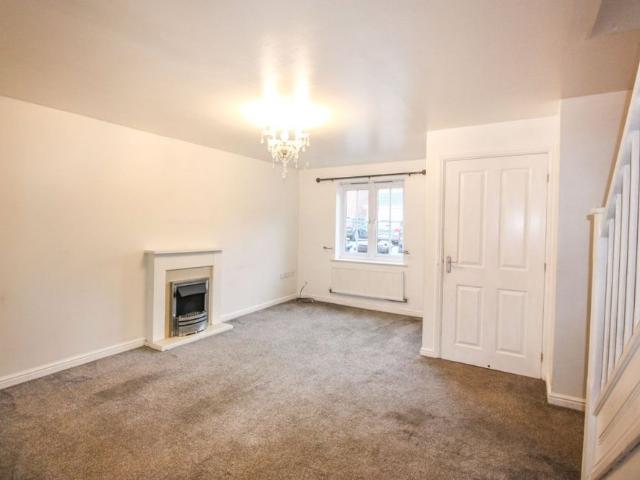 3 bed Town House To Let