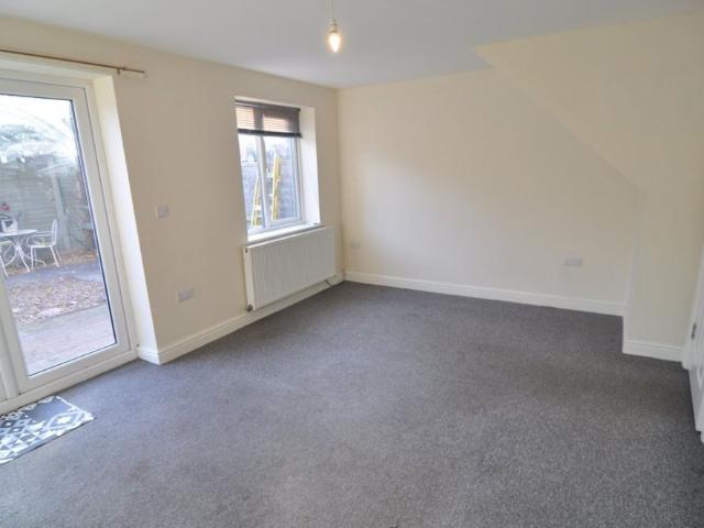 3 bed Town House To Let