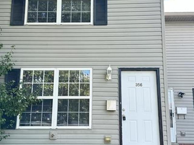 3 Bed with 1.5 Baths at 350 Codell Drive, Lexington