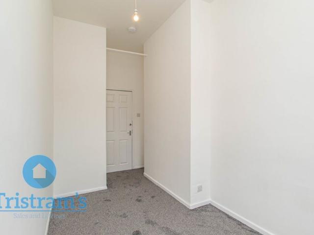 3 bed Apartment for Rent