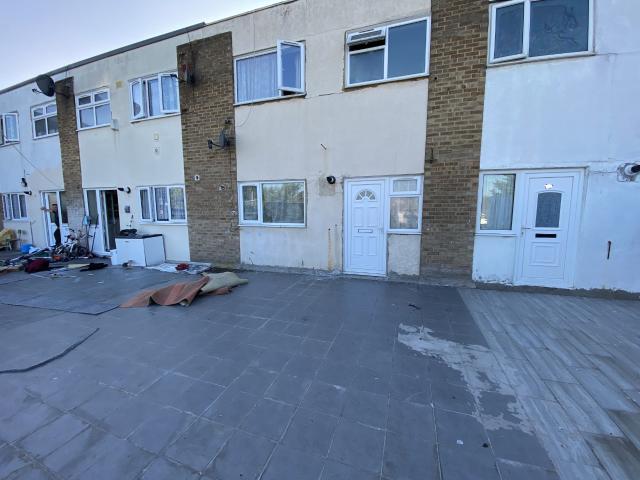 3 Bed Apartment Salisbury Road HOUNSLOW TW4 7NW Dream Homes Residentials Hounslow Limited