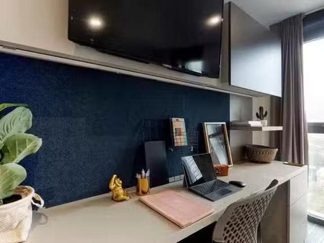 3 Bed Apartment Silver City View Penthouse