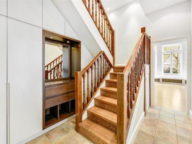 3 Bed Apartment To Let