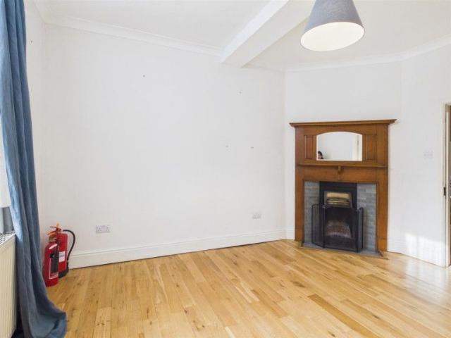 3 BED Apartment To rent