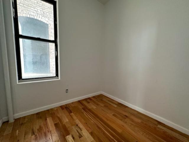 3 bed apt in Midtown!