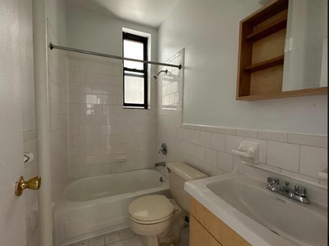 3 bed apt Walking distance to Times Square