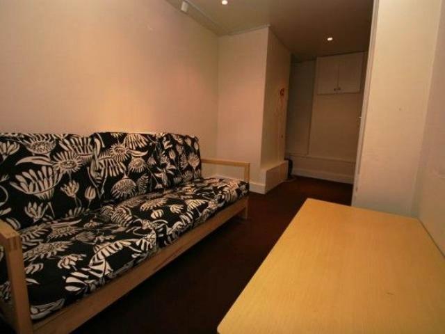 3 Bed Autumn Street, Hyde Park, Leeds