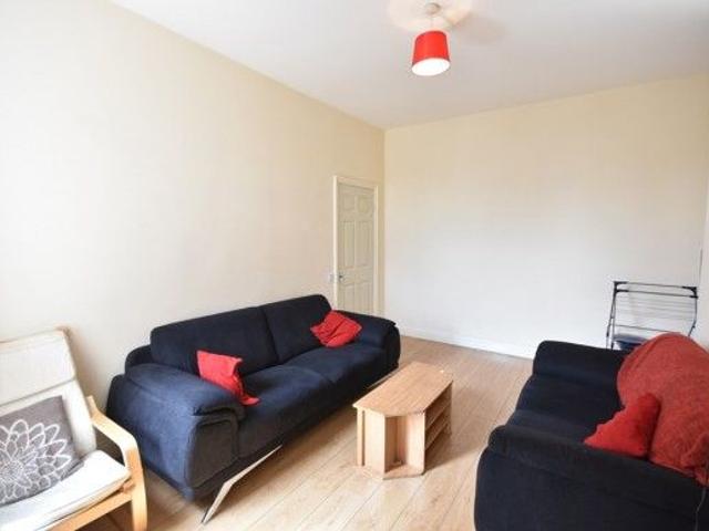 3 Bed Biddlestone Road, Heaton