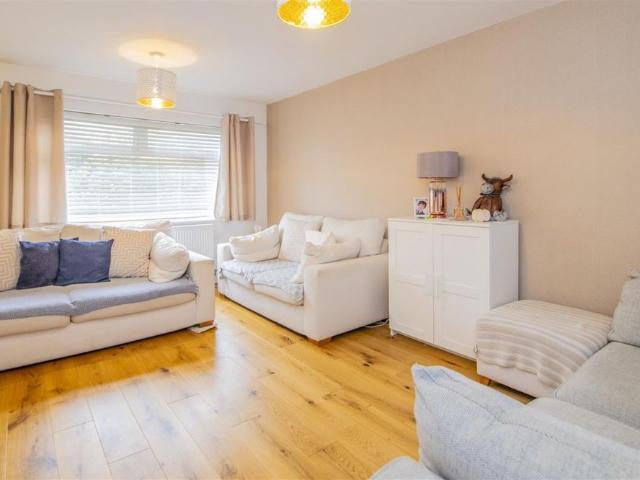 3 bed Bungalow To Let
