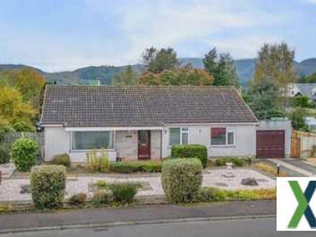 3 bed bungalow for sale