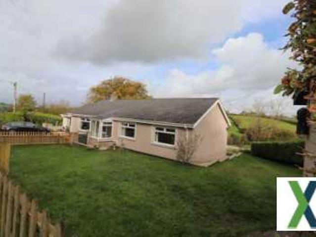 3 bed bungalow for sale