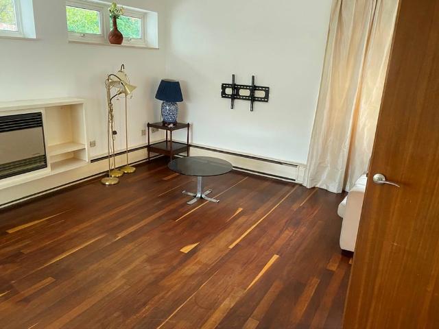3 Bed Bungalow, Perifield, SE21