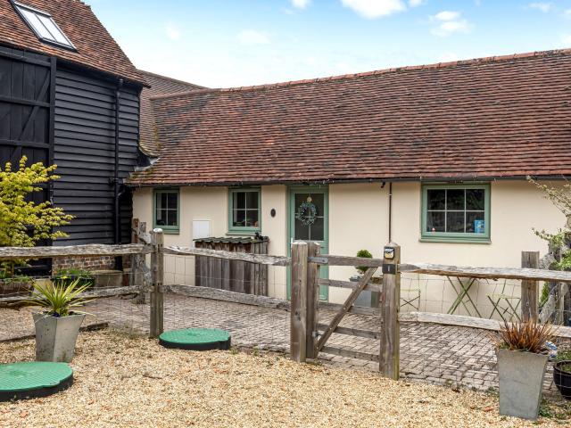 3 Bed Cottage To Let