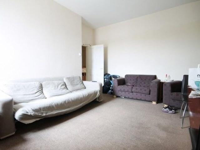 3 Bed Claremont Road, Spital Tongues