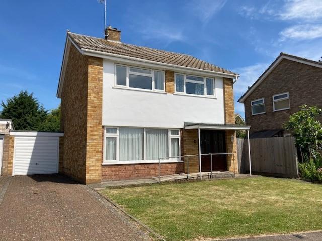 3 bed Detached To Let