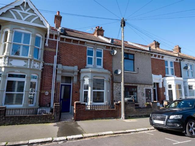 3 bed Detached to rent in Portsmouth Hampshire, PO4, from Arden & Way Hayling Island. 34112