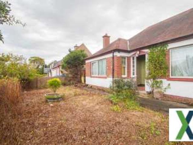3 bed detached bungalow for sale