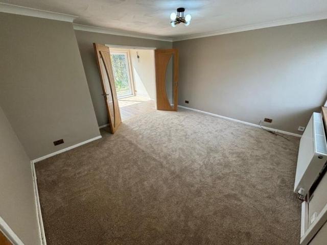 3 Bed Detached House, The Close, B17