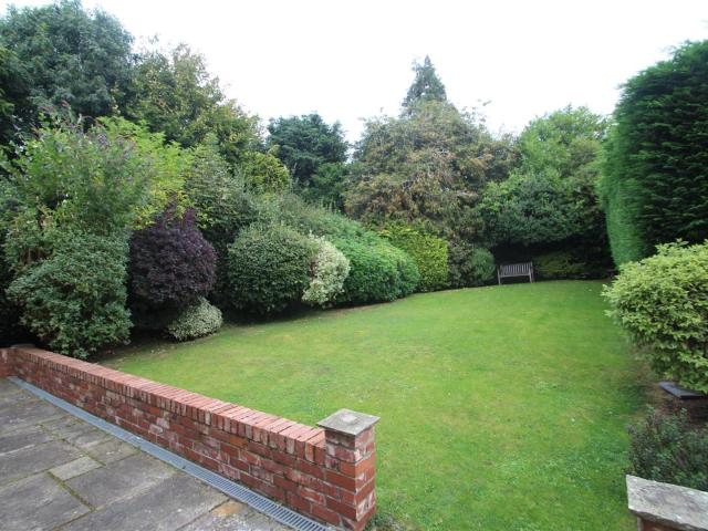 3 bed detached house to rent in High Street Green, Hemel Hempstead, HP2 | Squire Estates Estate Agents Hemel Hempstead