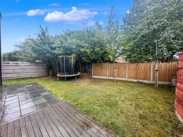 3 bed detached house to rent in Penny Gardens, Bramcote, NG9 8TA
