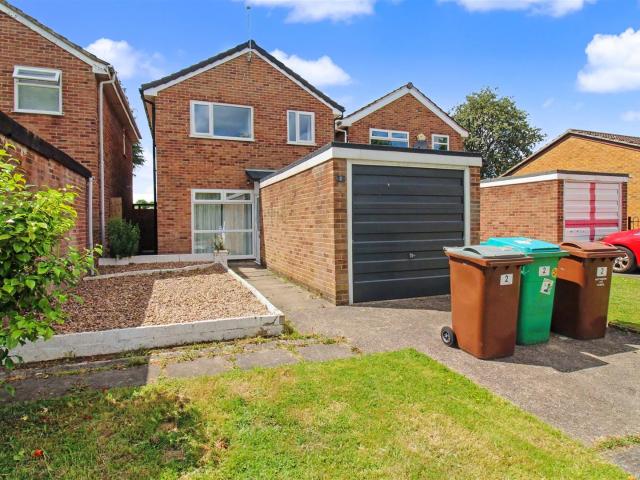 3 bed detached house to rent in Poulter Close, Nottingham