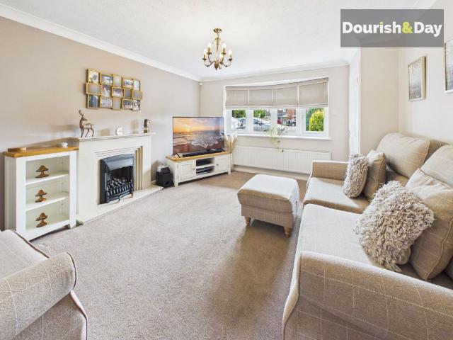 3 bed detached house to rent in Sweetbriar Way, Stafford, ST17