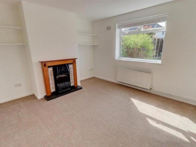 3 BED Detached house To rent