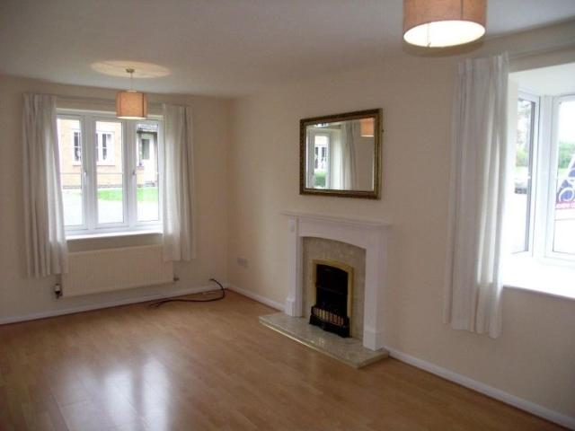 3 BED Detached house To rent
