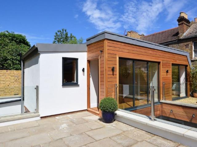 3 Bed Detached House, Ellerslie Road, W12