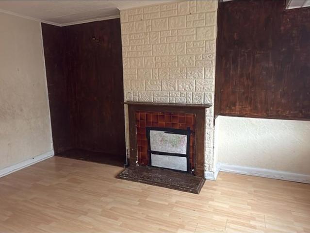 3 Bed Detached House, Roslyn Close, CR4