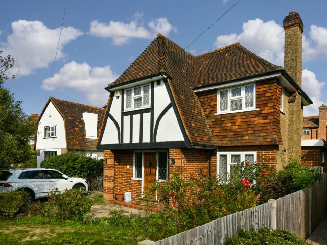 3 bed detached let