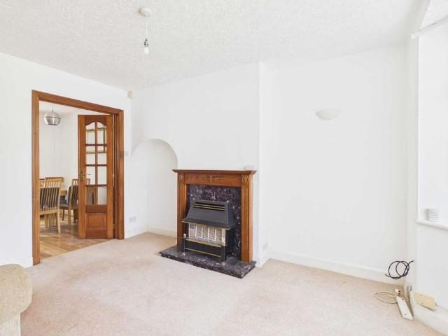 3 bed end of terrace house to rent in Coombes Lane, Birmingham, B31