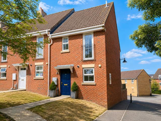 3 Bed End of Terrace House to rent