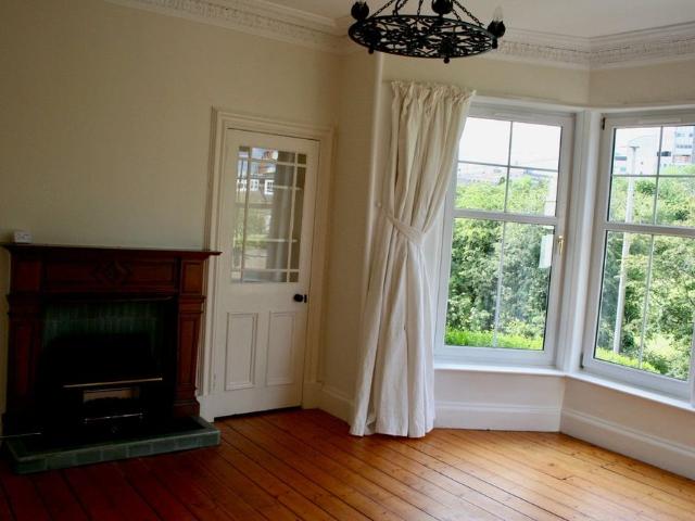 3 Bed End Terrace, Blackford Glen Road, EH16