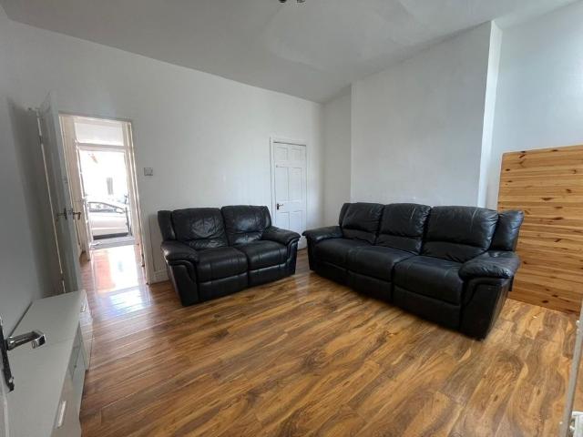 3 Bed End Terrace, Dollond St, M9