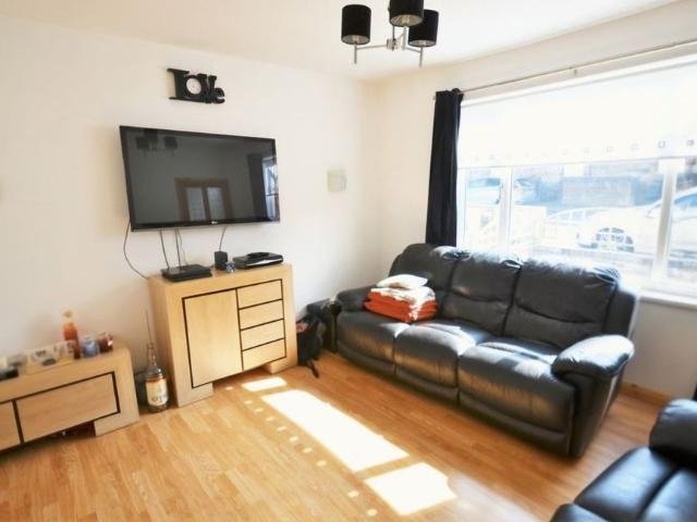 3 Bed End Terrace, Driver St, S13