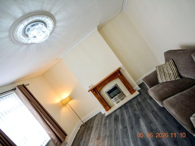3 Bed End Terrace, Elmfield Grove, LS12