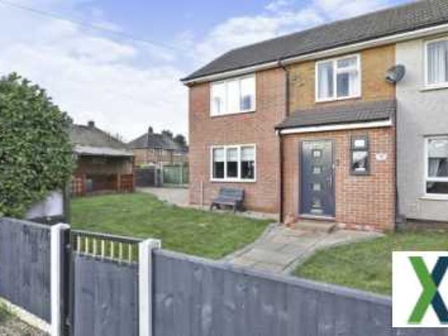 3 bed end terrace house for sale