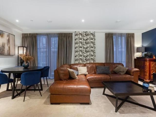 3 Bed End Terrace, Hulme St, M5