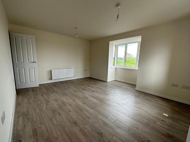 3 Bed End Terrace, Hyacinth Close, M6