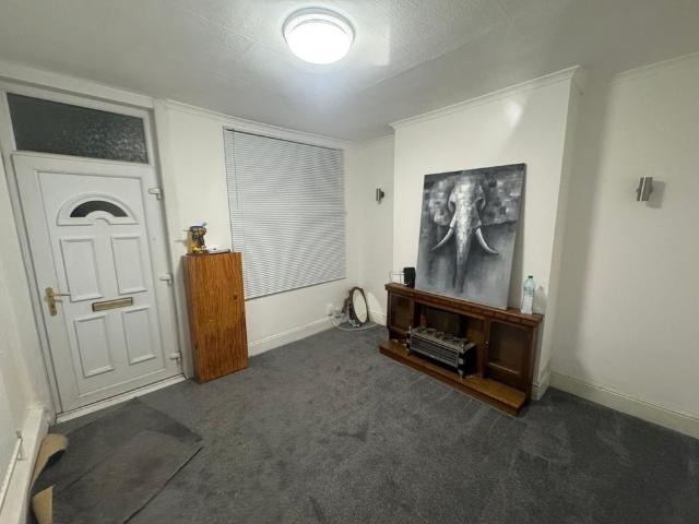 3 Bed End Terrace, North Gate, NG7