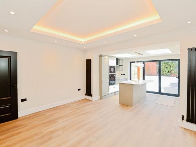 3 Bed End Terrace, North Hill, N6