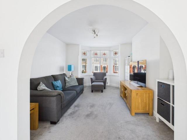3 Bed End Terrace, Oldfield Road, CV5