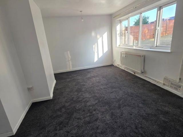 3 Bed End Terrace, Parys Road, LU3
