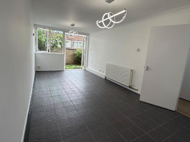 3 Bed End Terrace, Popham St, N1